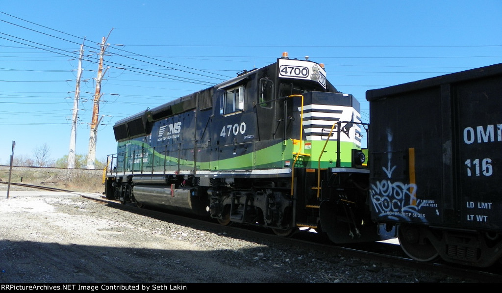 NS 4700